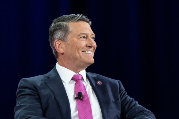 Navy restores Rear Admiral rank to former White House physician Ronny ...