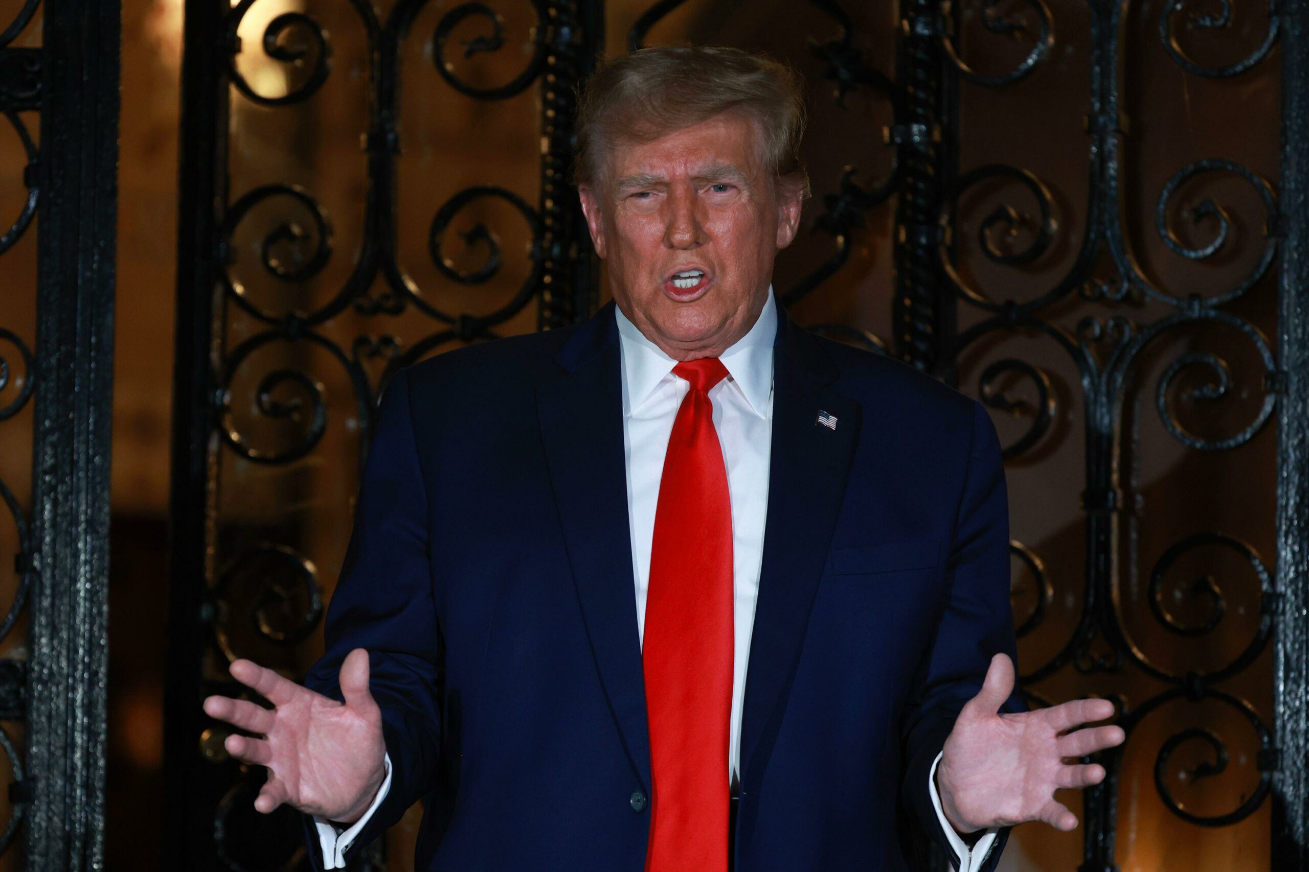 President Trump’s brilliant smackdowns stun reporters at Mar-a-Lago ...