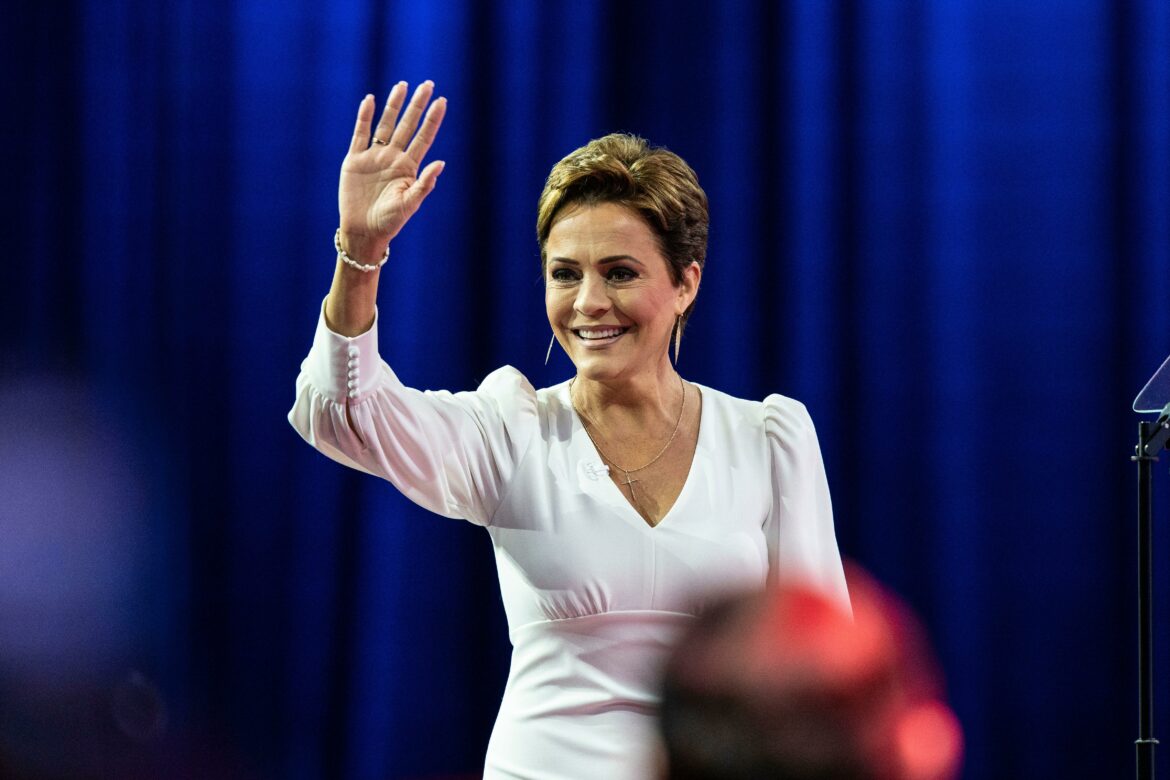 Kari Lake makes historic fundraising haul at Mar-a-Lago this week