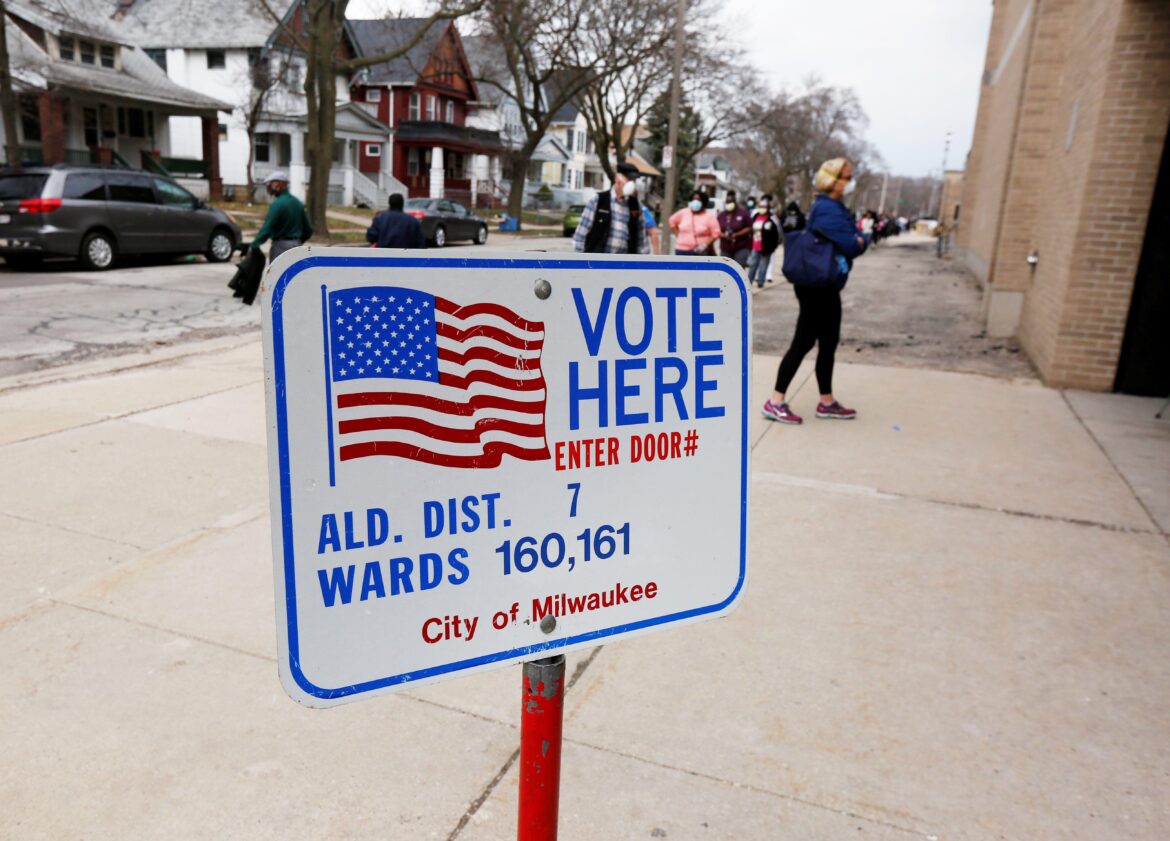 Wisconsin residents overwhelmingly turn out to support voter ID ...