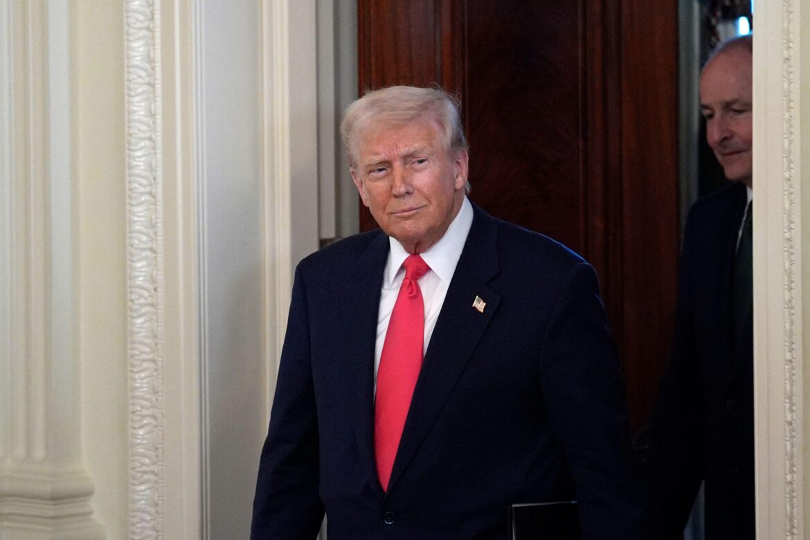 President Trump thanks FBI whistleblowers over Jan. 6, vows to end ...