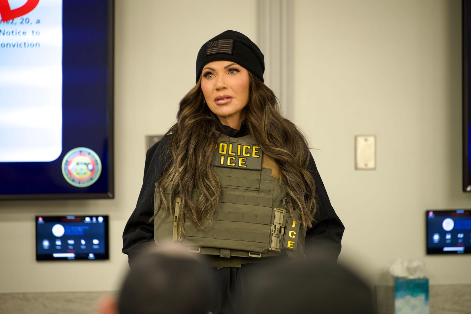 Americans answer the call to defend the homeland amid stunning surge of ...