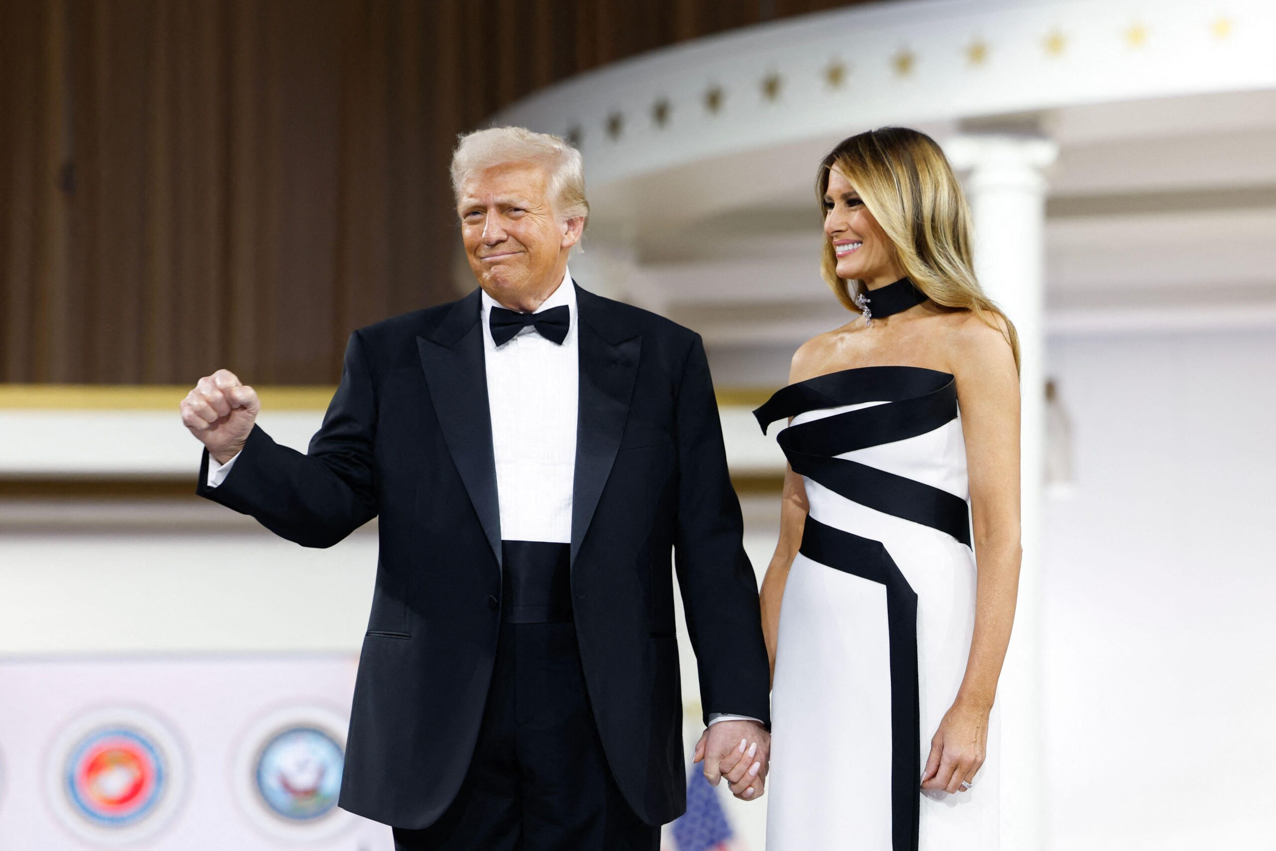 President Trump celebrates 21st wedding anniversary with First Lady ...