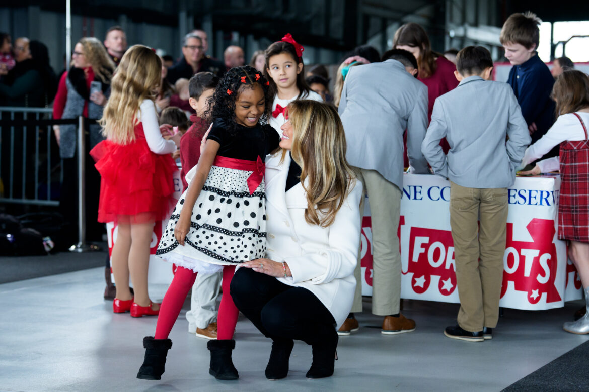 Op-ed: Melania Trump’s Christmas spirit is filling families with joy ...